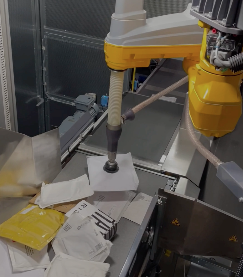 AI-roboten förbättrar arbetsmiljön på brevterminalen – Dagens Logistik